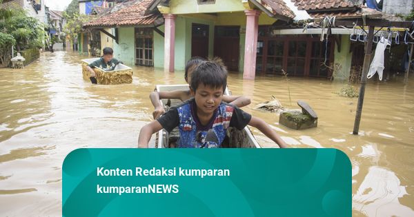 Foto: Luapan Sungai Citarum Rendam 3 Kecamatan di Bandung Selatan | kumparan.com